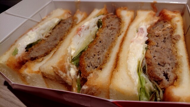 『お弁当をテイクアウト』by faru10 : 肉専科はふう 聖護院 - 神宮丸太町/ステーキ [食べログ]