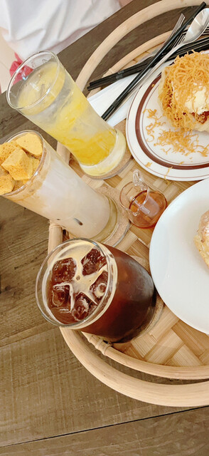 cafe+82 （カフェプラスハチニ） - 薬院/カフェ | 食べログ