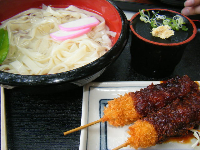 『名古屋城できしめんをいただく☆』by OnTheELLE : 名古屋城きしめん亭 - 名古屋城/麺類 [食べログ]