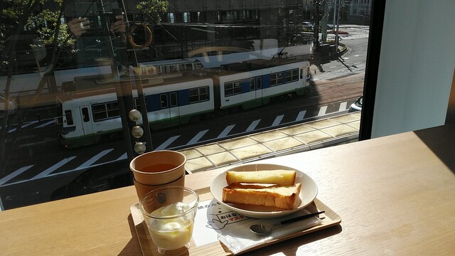 THREE TIMES COFFEE - 福井城址大名町/カフェ | 食べログ