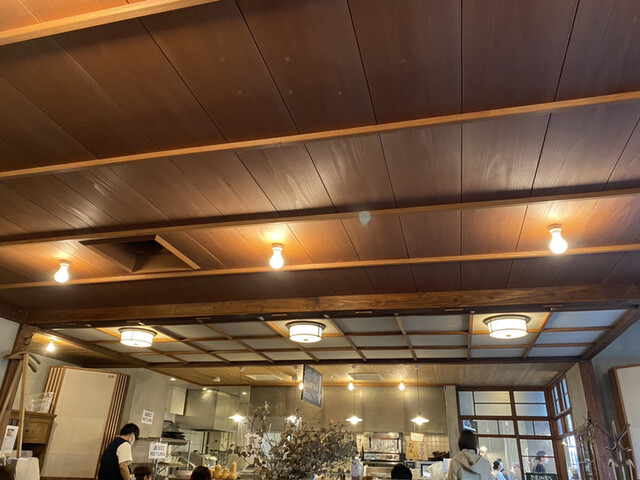 内観写真 : ブリコラージュ ブレッド アンド カンパニー ベーカリー - 六本木/パン | 食べログ