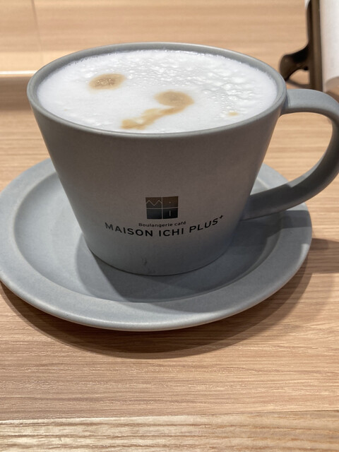 MAISON ICHI PLUS （メゾン・イチ プリュス） - 大阪梅田（阪急）/カフェ/ネット予約可 | 食べログ