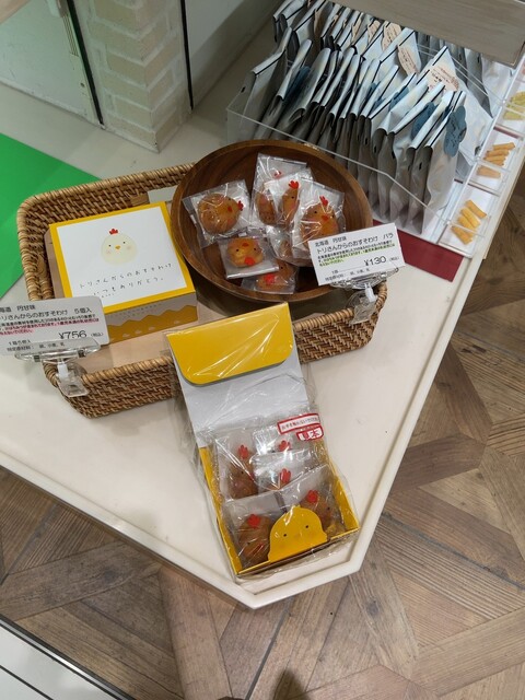 オヤツテーブル （OYATSU table） - 池袋/洋菓子 | 食べログ