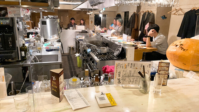 内観写真 : ROBATA幸 2nd （ロバタサチ セカンド） - 新宿西口/イタリアン | 食べログ