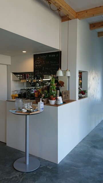 Cafe feu （カフェ フー） - 吉川美南/カフェ | 食べログ