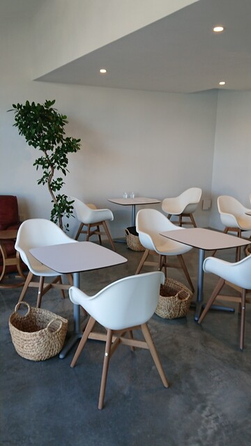 Cafe feu （カフェ フー） - 吉川美南/カフェ | 食べログ