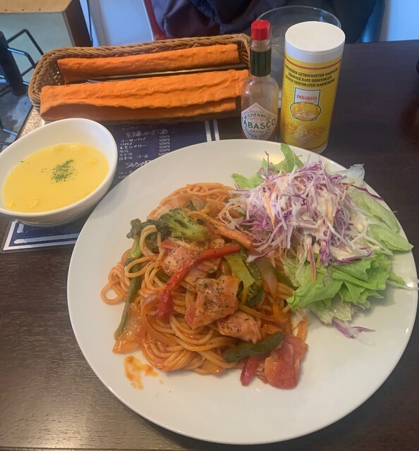 酒BAR&喫茶 波止場 - 豊水すすきの/バー | 食べログ