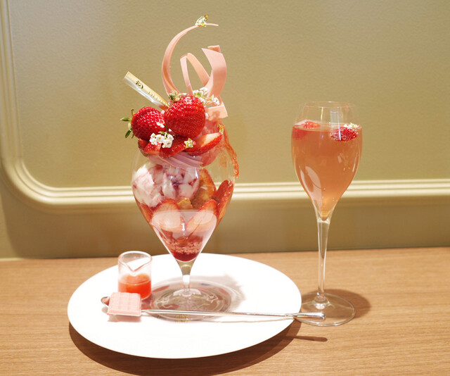 by バナナメロン : DEL'IMMO TOKYO CAFE 大丸東京店 （デリーモ） - 東京/カフェ [食べログ]