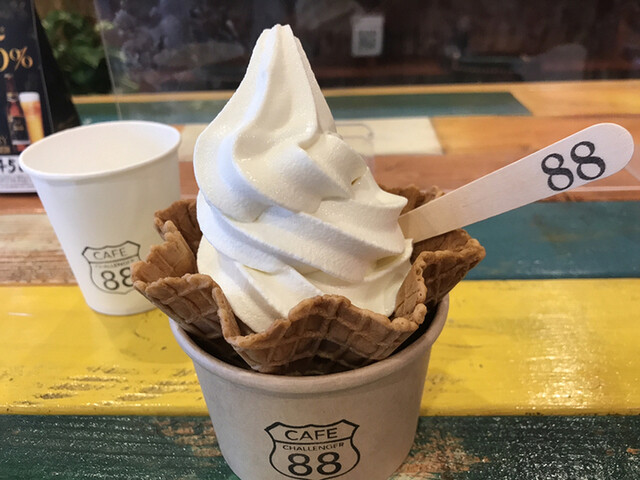 CHALLENGER 88 山本駅前店 （チャレンジャー エイティーエイト） - 河内山本/カフェ | 食べログ