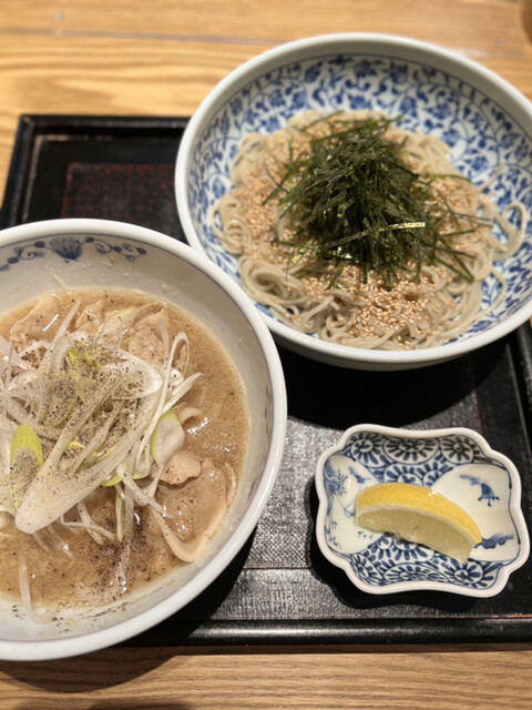 『ヒルズにこんな美味いジャンク系お蕎麦があったなんて。』by Zapril : 蕎麦前 山都 （そばまえやまと） - 六本木/そば [食べログ]