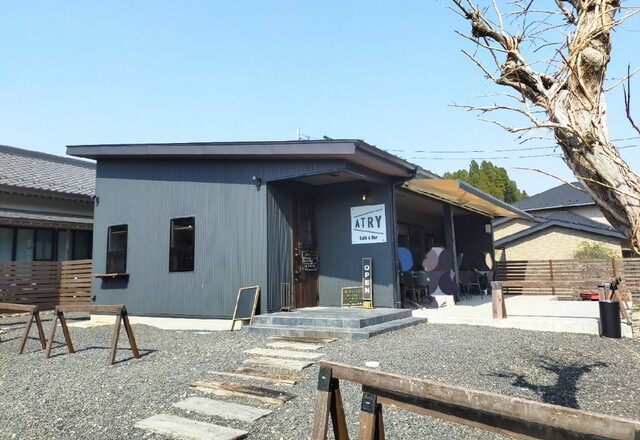 アトライ カフェ&バー （ATRY Caf'e&Bar） - 里白石/カフェ | 食べログ