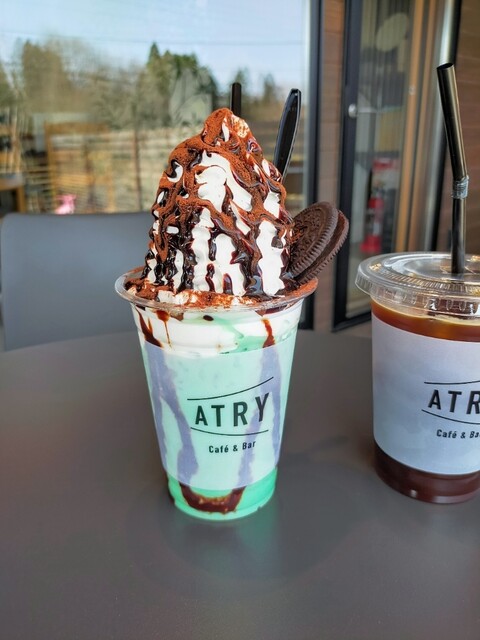 アトライ カフェ&バー （ATRY Caf'e&Bar） - 里白石/カフェ | 食べログ