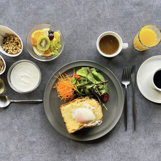 CAFE itutu （カフェ イツツ） - 本町/カフェ | 食べログ