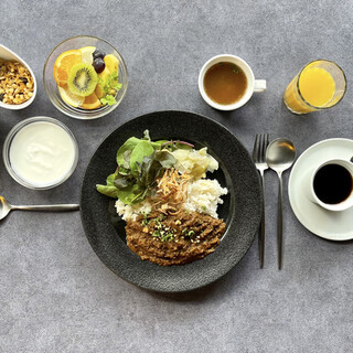 CAFE itutu （カフェ イツツ） - 本町/カフェ | 食べログ