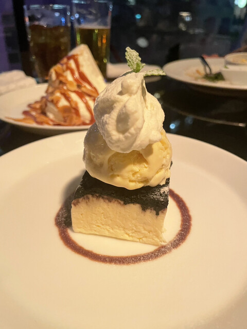 マーサー カフェ ダンロ （MERCER CAFE DANRO） - 恵比寿/カフェ/ネット予約可 | 食べログ