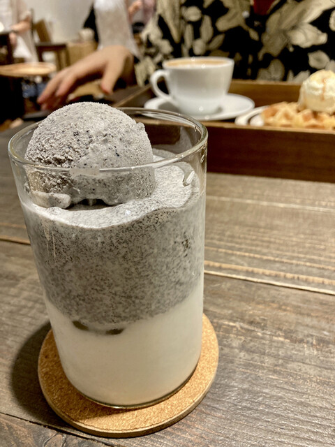 cafe+82 （カフェプラスハチニ） - 薬院/カフェ | 食べログ