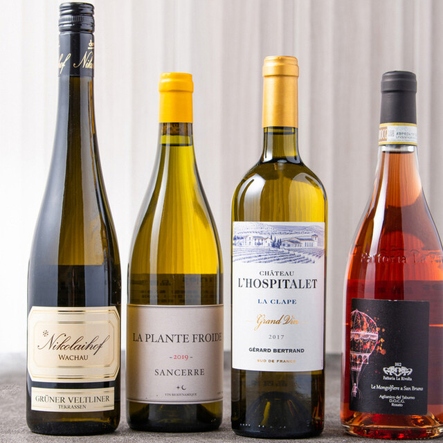 写真 : 参鶏湯 tan （sam-ge-tang tan / タン） - 神田/韓国料理 | 食べログ