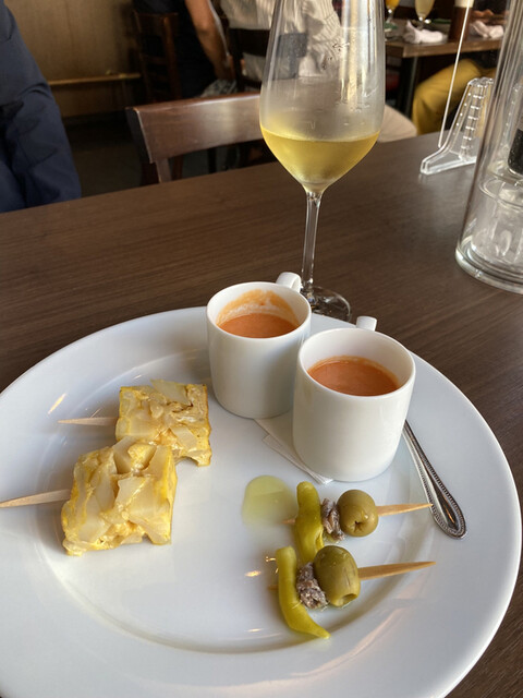 『バスク料理』by ぽーらちゃん : Bihotza （ビオッツァ） - 伊勢佐木長者町/スペイン料理 [食べログ]