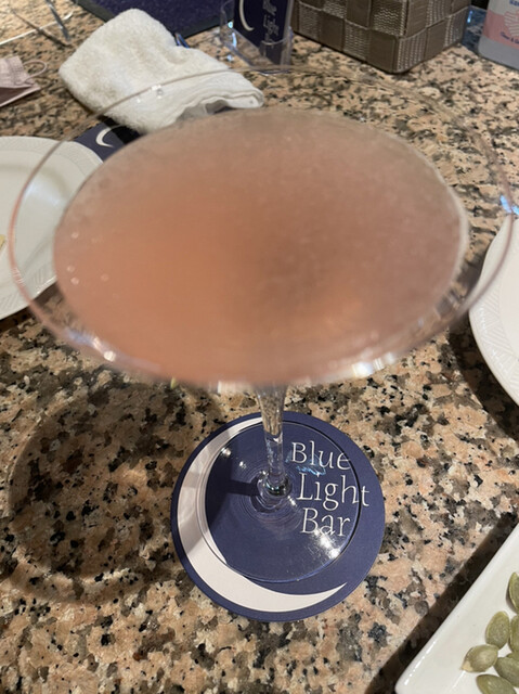 Blue Light Bar （ブルー ライト バー） - 関内/バー | 食べログ