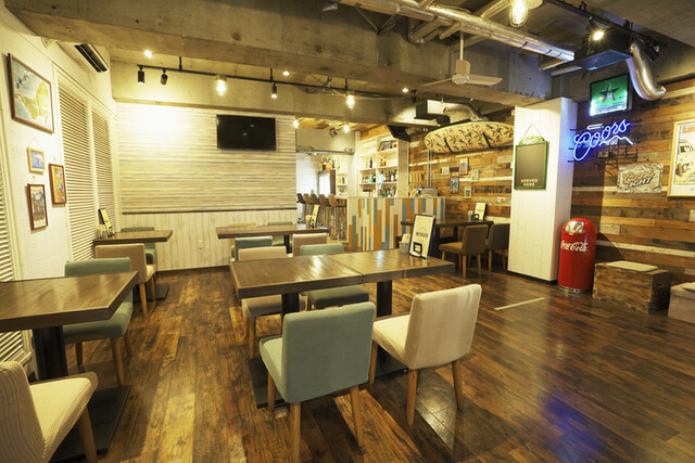 座席 : バル マル マル （Bar-Malu-Malu） - 京成船橋/バル・バール | 食べログ