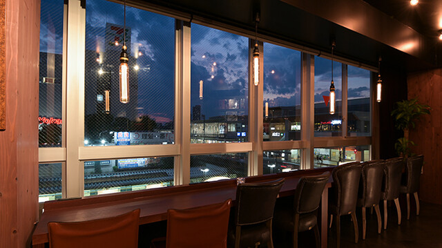 座席 : E-LOUNGE （イーラウンジ） - 大井町/バー | 食べログ