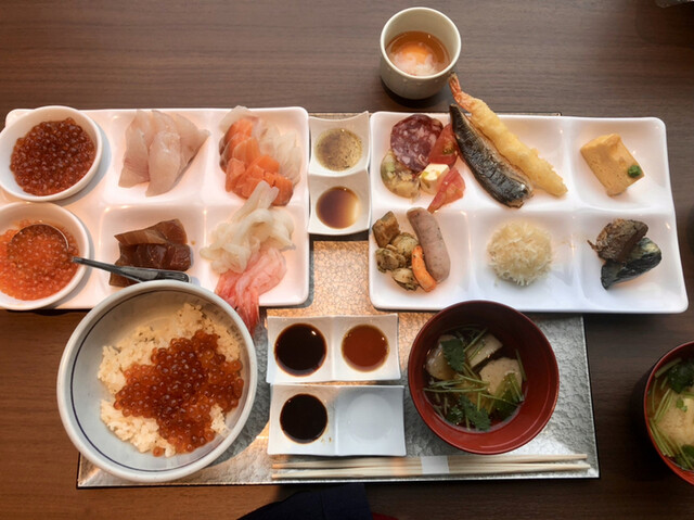 SEASIDE RESTAURANT SACHI TOKYO BAY （シーサイド レストラン サチ トウキョウ ベイ） - 市場前 ...