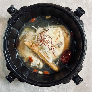 参鶏湯 tan （sam-ge-tang tan / タン）のご予約 - 神田/韓国料理 | 食べログ