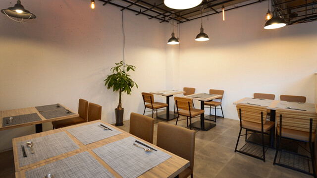 座席 : Cafe Dining ikoi （カフェダイニング イコイ） - 星ケ丘/カフェ | 食べログ