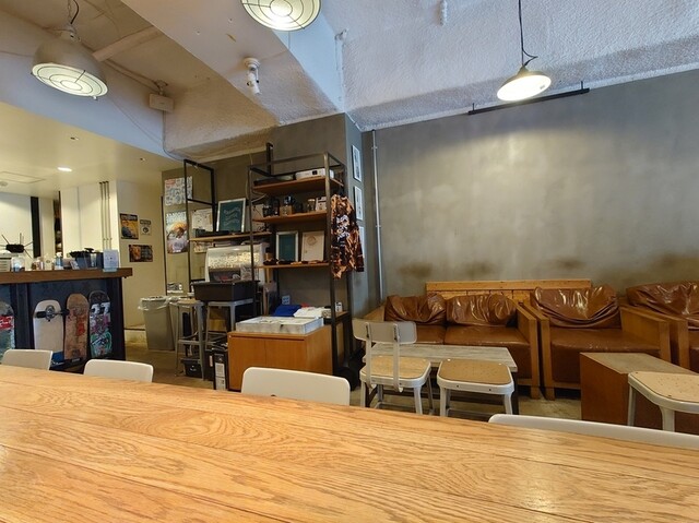 内観写真 : ストリーマー コーヒーカンパニー SHIBUYA （STREAMER COFFEE COMPANY） - 渋谷/カフェ | 食べログ
