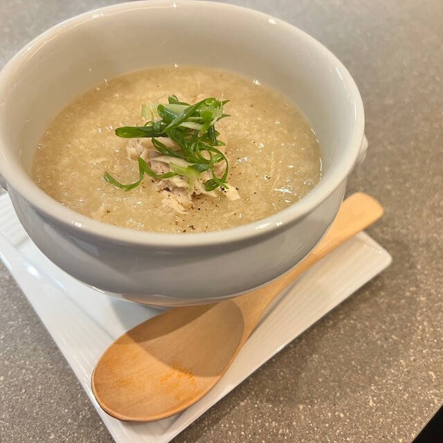 写真 : 参鶏湯 tan （sam-ge-tang tan / タン） - 神田/韓国料理 | 食べログ