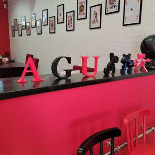 座席 : AGU cafe （アグカフェ） - 高速神戸/カフェ | 食べログ