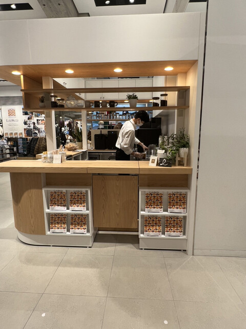 UNIQLO COFFEE （ユニクロ コーヒー） - 銀座一丁目/カフェ | 食べログ