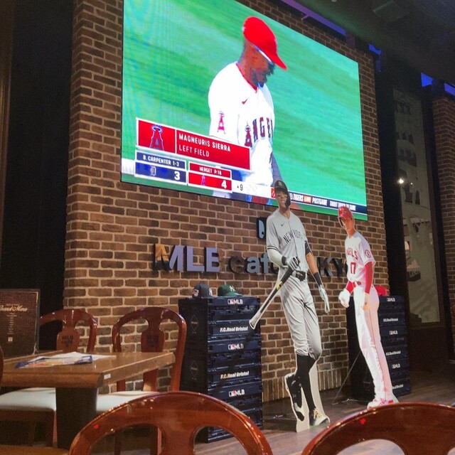 MLB cafe TOKYO 東京ドームシティ店 （エムエルビーカフェトウキョウ） - 水道橋/アメリカ料理 | 食べログ