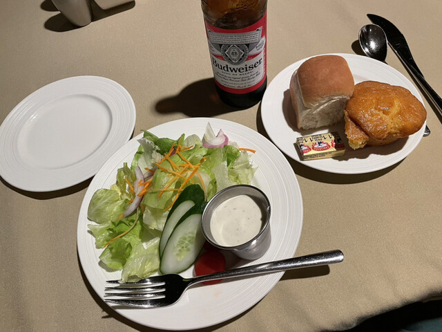 Rocker Enlisted Club - 嘉手納町/American | Tabelog