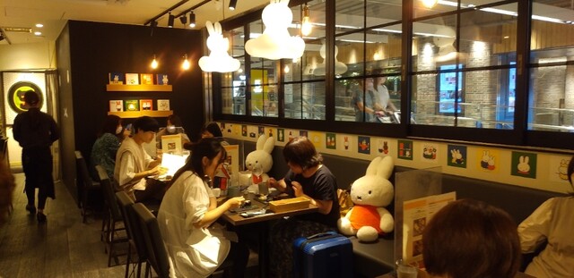 口コミ一覧 : Dick Bruna TABLE YOKOHAMA （ディックブルーナテーブル） - 横浜/バル [食べログ]