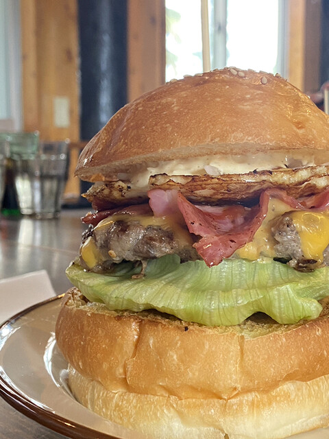 BENJAMIN BURGER （ベンジャミン バーガー） - 名護市/ハンバーガー | 食べログ