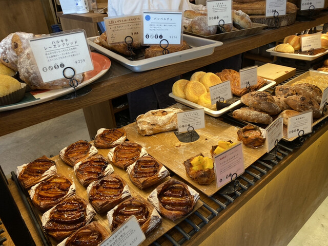 CONCENT MARKET to table （コンセント マーケット トゥ テーブル） - 宝塚南口/パン | 食べログ