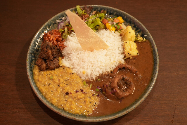 『二度見するほど美味しいカレー！？』by ミトミえもん : curry bar nidomi （ニドミ） - 谷町四丁目/カレー [食べログ]