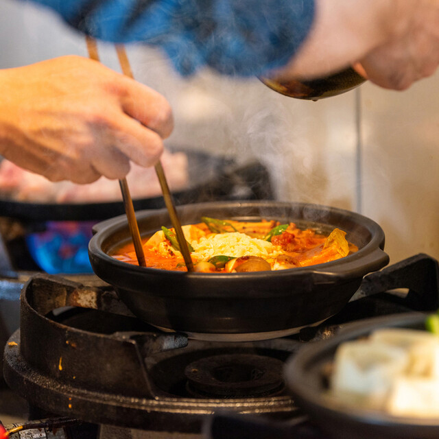 写真 : 参鶏湯 tan （sam-ge-tang tan / タン） - 神田/韓国料理 | 食べログ