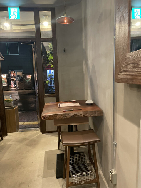 内観写真 : 日本酒バル NEO JAPANESE STANDARD 立川店 - 立川/居酒屋 | 食べログ