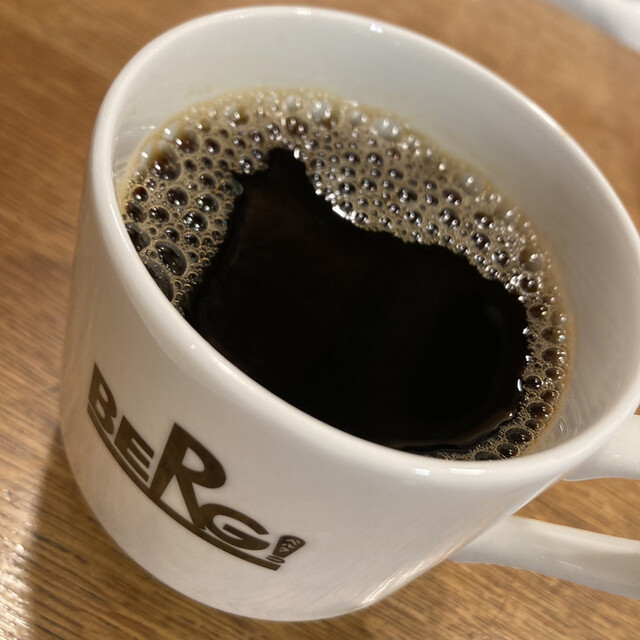 写真 2ページ目 : BERG （BEER＆CAFE BERG） - 新宿/カフェ | 食べログ