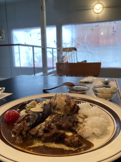 写真 : woof curry （ウーフ カレー） - 長谷/カレー | 食べログ