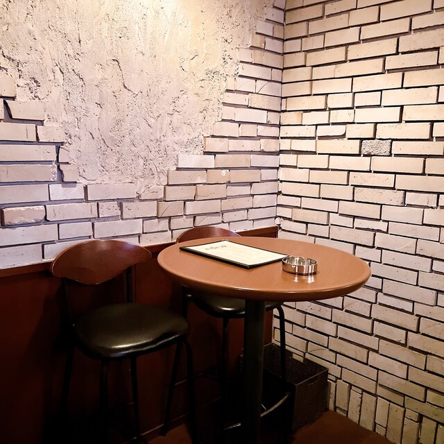 『知る人ぞ知る総曲輪で最も落ち着けるコアなバー。』by ピロタン : Rhythm&Bar eden （リズム＆バー エデン） - 中町/バー ...