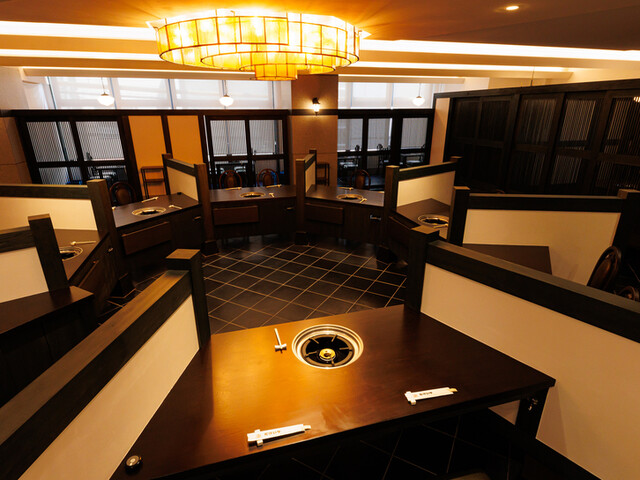 Seating : Tokeiya - Sannomiya/Shabu shabu (Japanese hotpot) | Tabelog