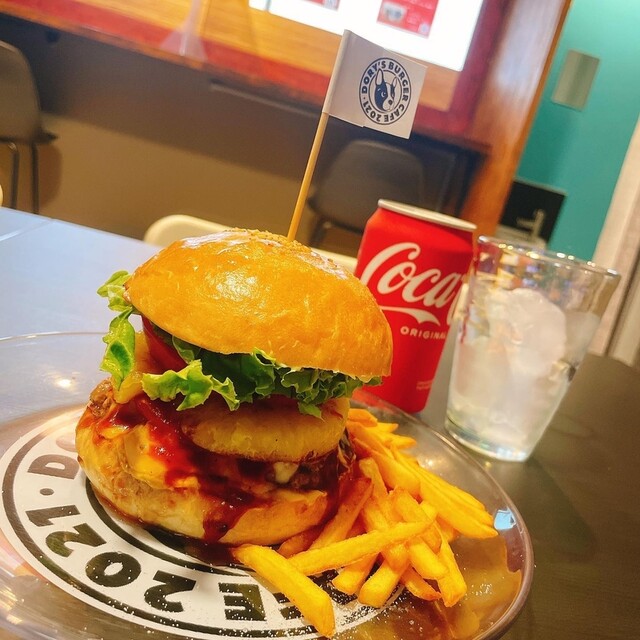 【閉店】Dory's Burger Cafe （ドリーズバーガーカフェ） - 錦糸町/ハンバーガー | 食べログ
