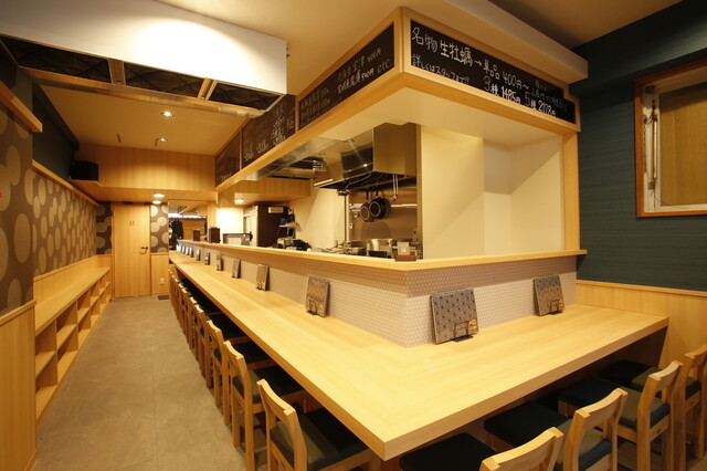 座席 : 日本酒と牡蠣...時々おでんBACHIYA 国分寺店 （バチヤ） - 国分寺/居酒屋 | 食べログ