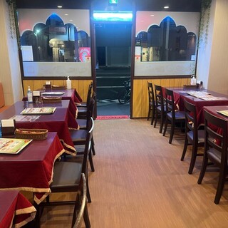 座席 : INDIAN RESTAURANT＆BAR SAHANA （サハナ） - 門前仲町/インドカレー | 食べログ
