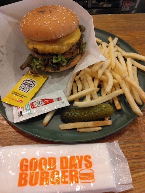 『SunnyDay GoodDay 』by 御徒町 梅月 : GOOD DAYS BURGER （グッド デイズ バーガー） - 川越市 ...