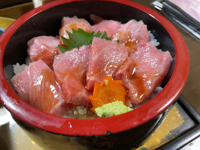 『本まぐろ丼セット ￥2,090-』by taket815846 : 花のいわや亭 - 有井/寿司 [食べログ]