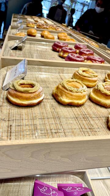 『素敵な世界観のドーナツ屋さん』by 色んなところのごはん : koe donuts 京都店 - 京都河原町/カフェ [食べログ]